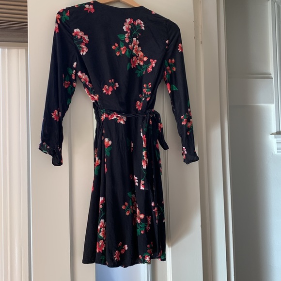 Sezane | Dresses | Sezane Elsa Silk Floral Dress 364s | Poshmark